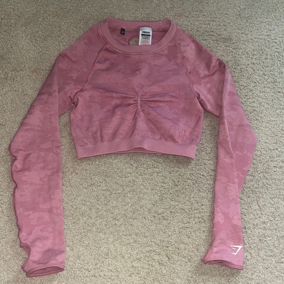 Gymshark | Tops | Gymshark Long Sleeve Crop Top With Chest Scrunch ...